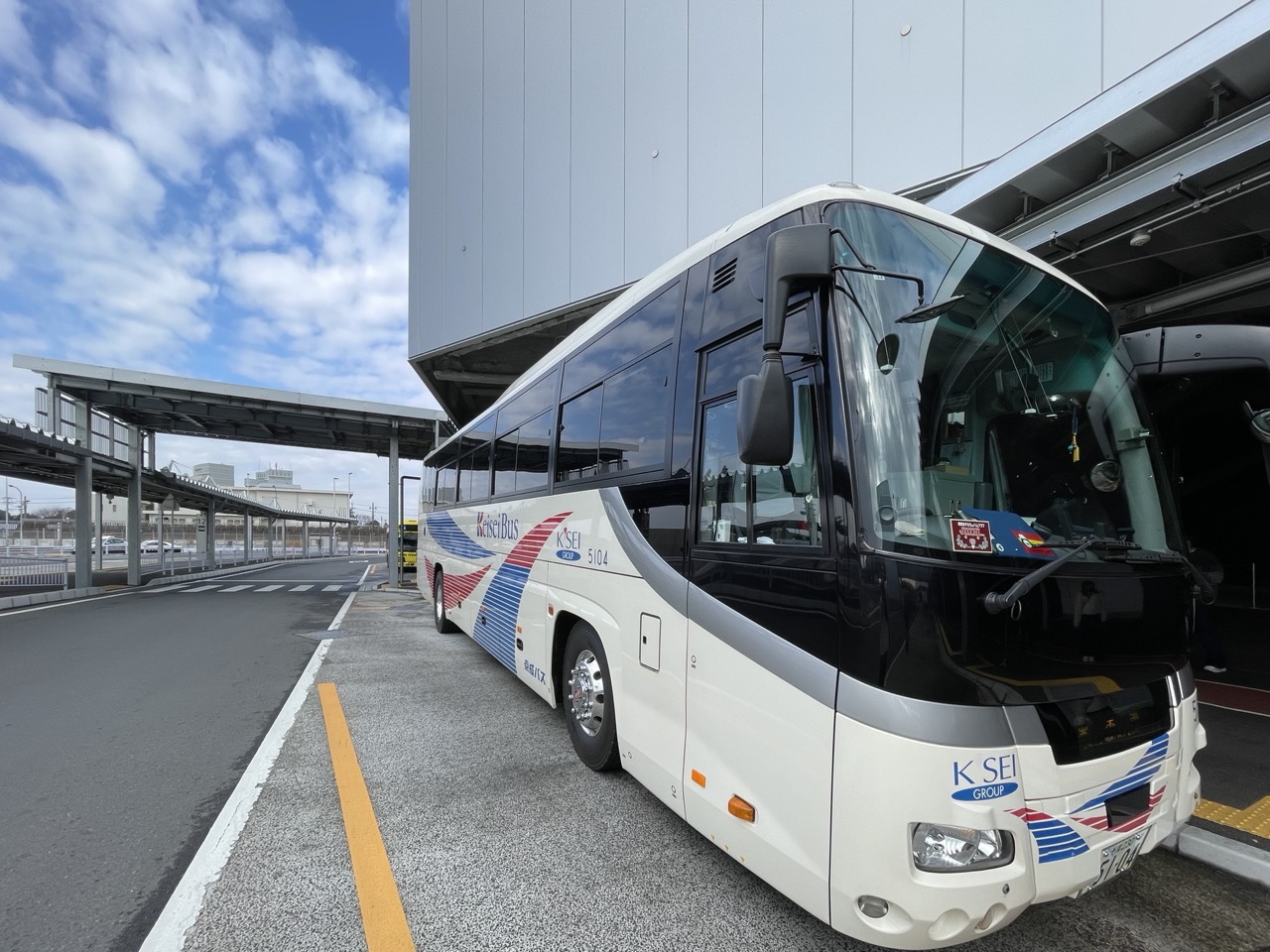 【成田機場到東京巴士】搭乘「AIRPORT BUS TYO-NRT」單程1,500日圓！輕鬆直達東京車站 | 步步日本