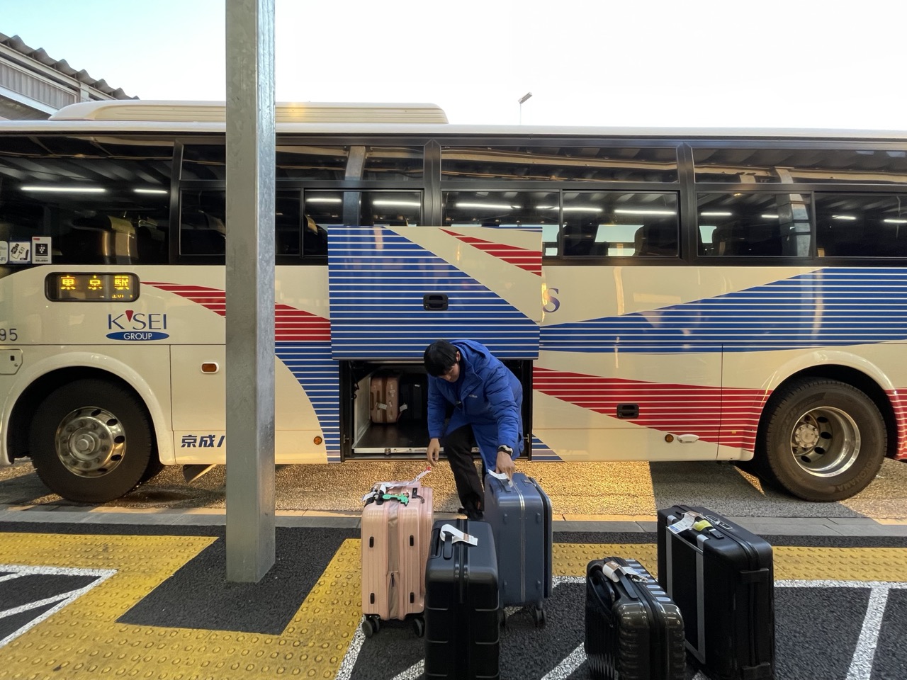 【成田機場到東京巴士】搭乘「AIRPORT BUS TYO-NRT」單程1,500日圓！輕鬆直達東京車站 | 步步日本