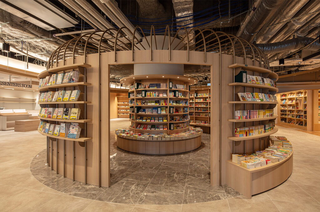 【2025東京最新】BUNKITSU TOKYO ｜高輪NEWoMan最大旗艦書店 10萬冊藏書 X 三大特色咖啡空間 | 步步日本